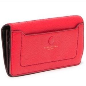 Marc Jacobs | Bags | Nwt Marc Jacobs Pebbled Leather Wallet In Red ...